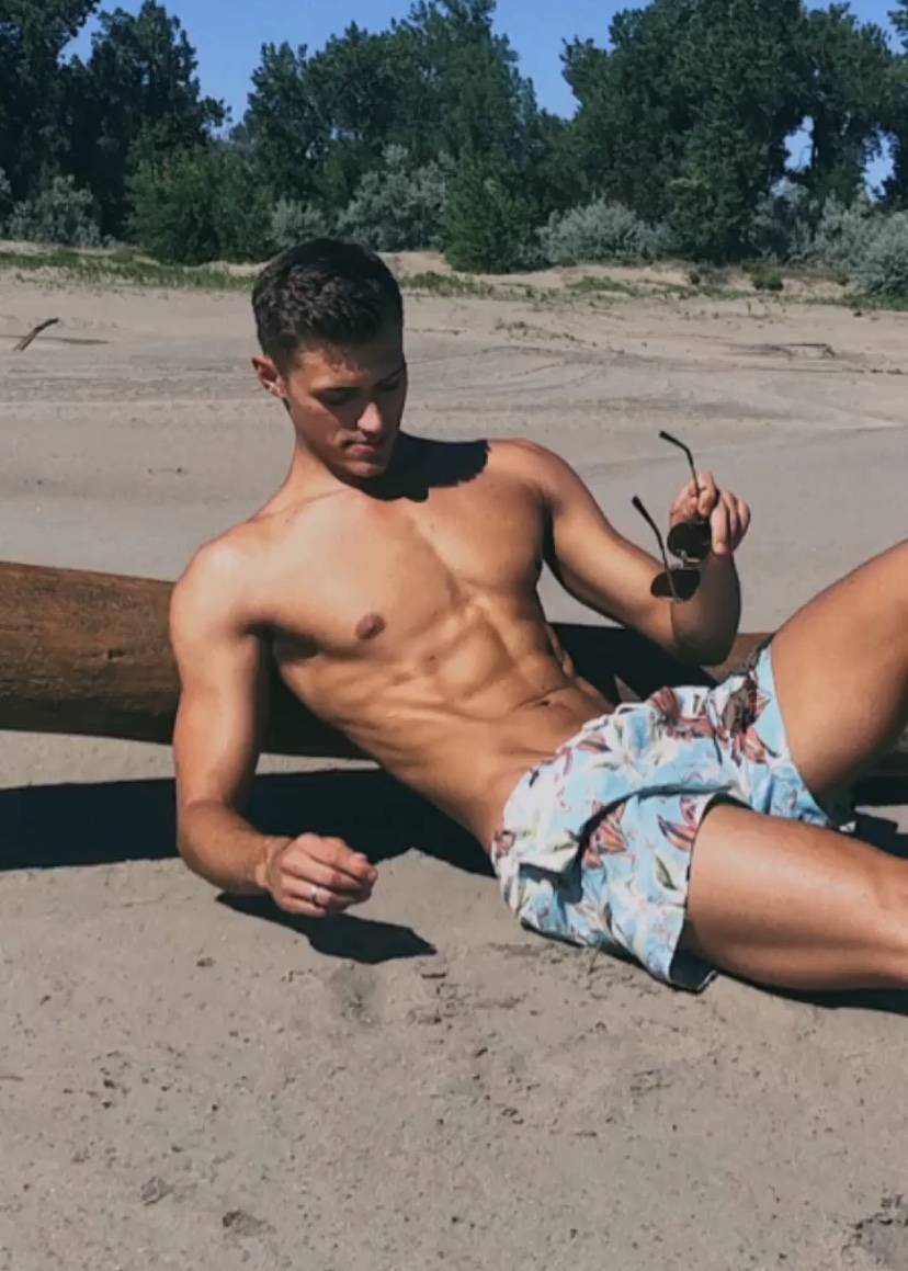 Jacob Dooley's Instagram, Twitter & Facebook on IDCrawl